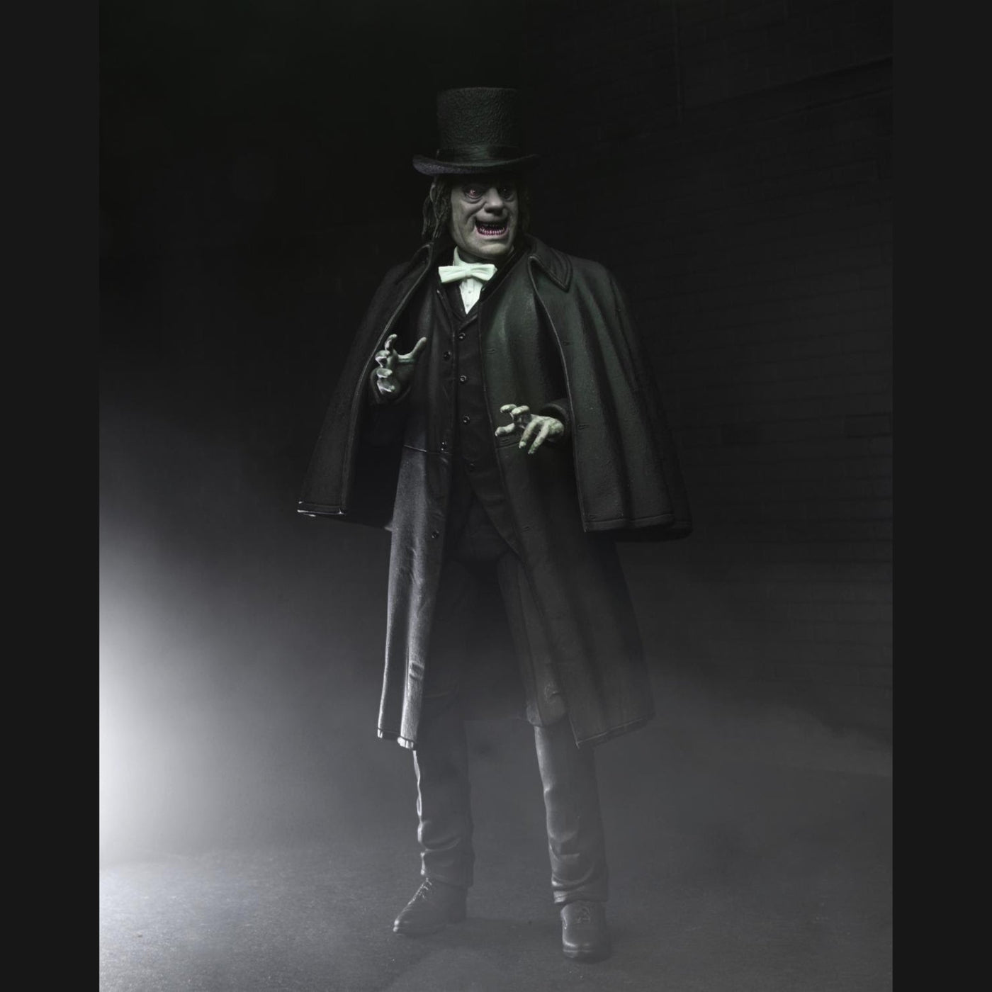 NECA London After Midnight Ultimate Professor Edward C. Burke ...